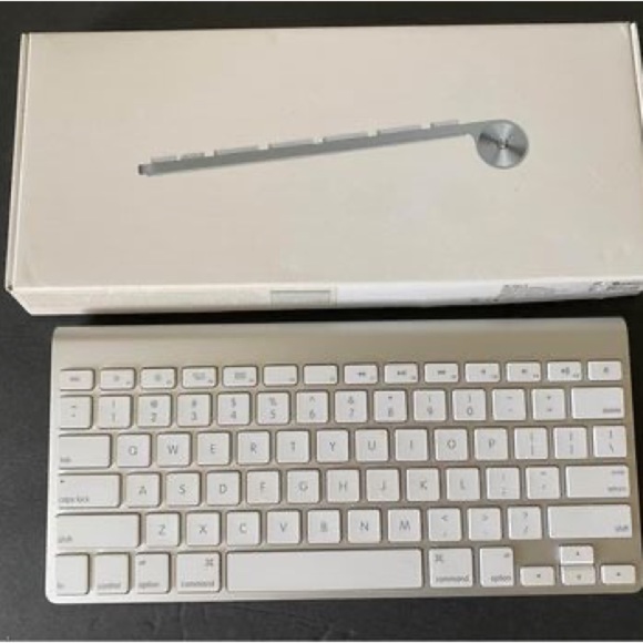 Apple | Computers, Laptops & Parts | Apple Wireless Bluetooth Keyboard ...